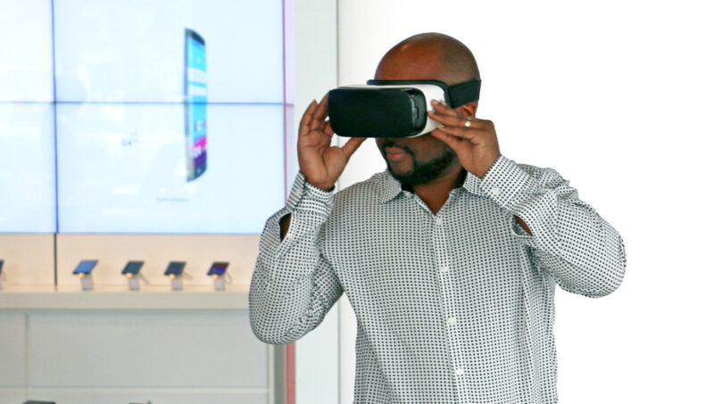 The Samsung Gear VR is an Affordable Way to Experience Virtual Reality ...
