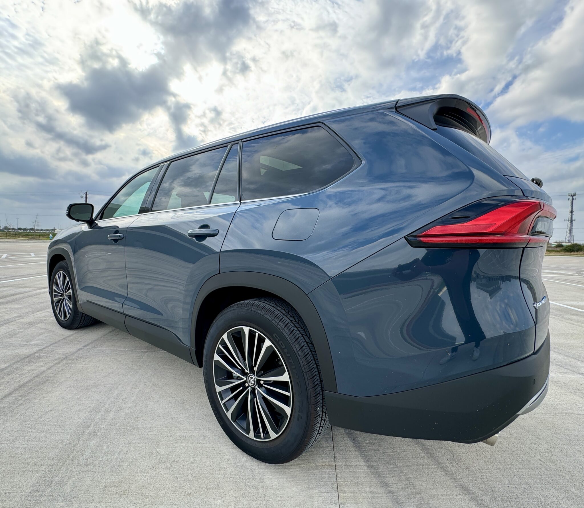 2024 Toyota Grand Highlander Hybrid Max Platinum Review - Mocha Man Style